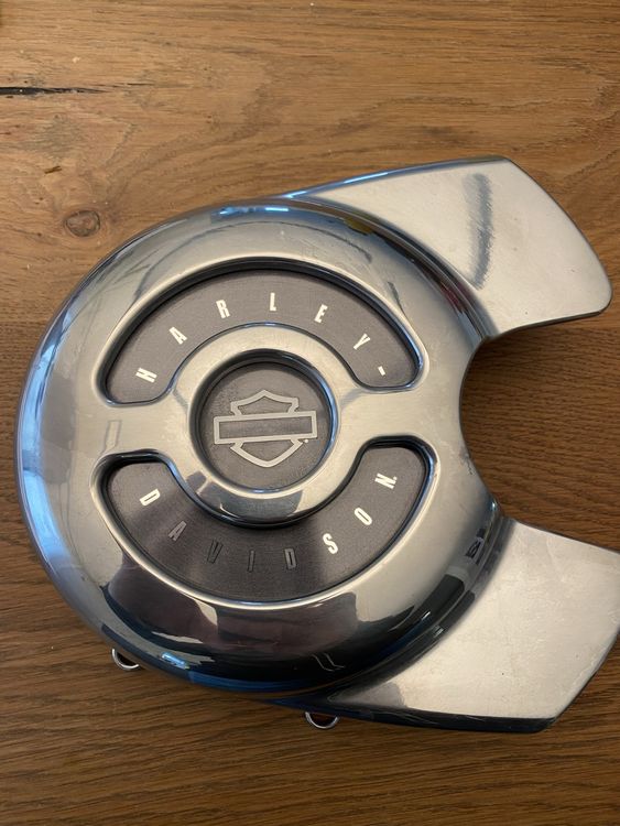 V-Rod Muscle Harley Kettenradabdeckung (Sprocket Cover) (Gebraucht) in ...