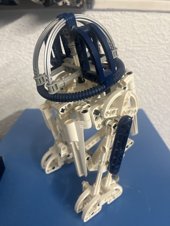 R2D2 | only whats on the Pictures!! (Gebraucht) in grenchen für CHF 8 ...