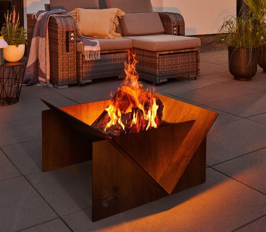 Elegantes Feuerschale Fur Terrasse Fotos