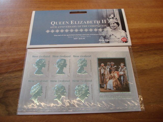 New Zealand, 2013, Satz + Block **, Queen Elizabeth 60th Ann | Kaufen ...