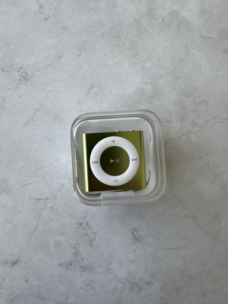 Apple iPod Shuffle – grün – kompakter MP3-Player – inkl. Box (Gebraucht ...