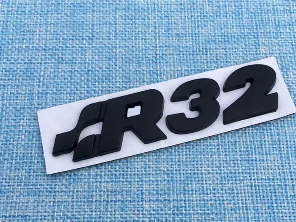 VW Golf R32 Emblem Schriftzug schwarz matt | Kaufen auf Ricardo