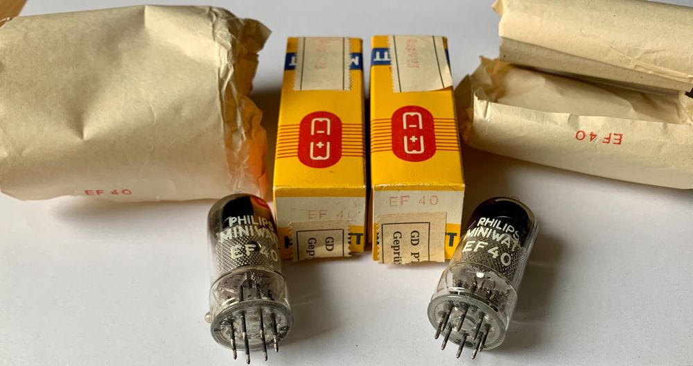2 Röhren / Radioröhren EF40 (NF-Pentode), Philips (Neu (gemäss Beschreibung)) in Biel/Bienne für ...