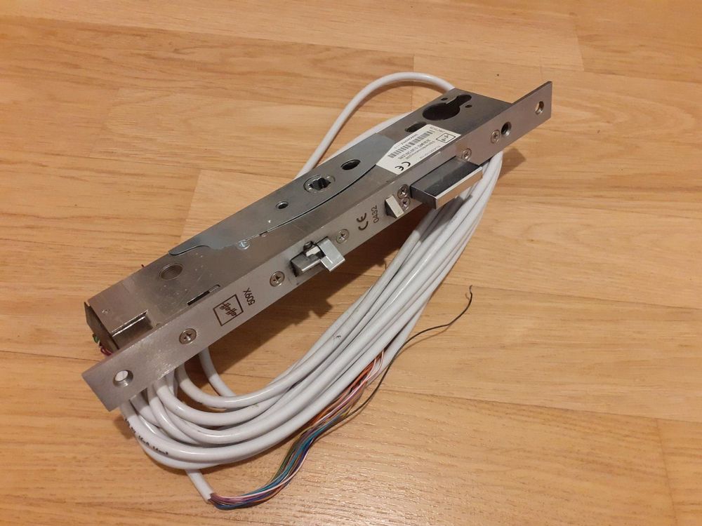 Effeff Motorenschloss 509X202RZ inkl. Steuerung (Gebraucht) in Zürich ...