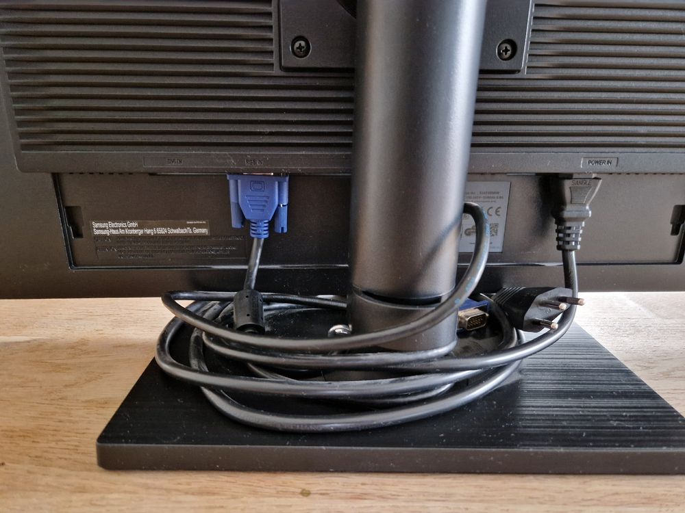Samsung S24E650BW 24 Zoll Monitor (Gebraucht) in Schinznach-Bad für CHF ...
