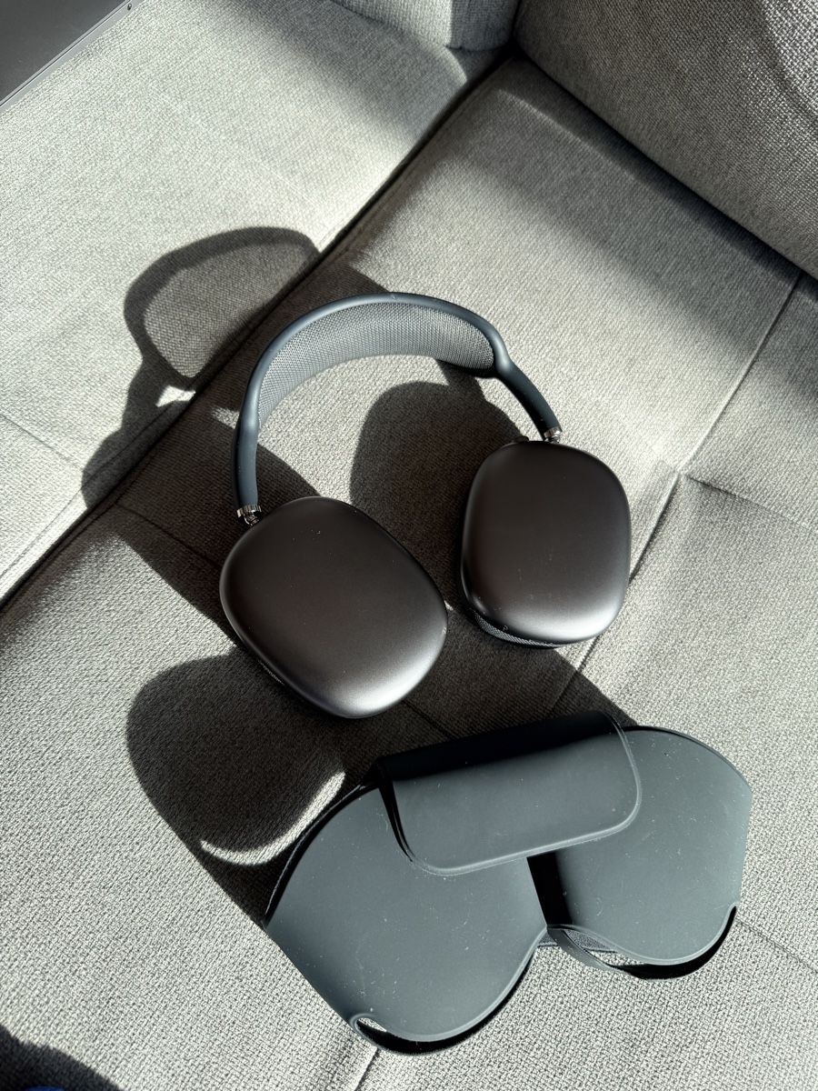 Apple AirPods Max (Neu (gemäss Beschreibung)) in Turbenthal für CHF 280 ...