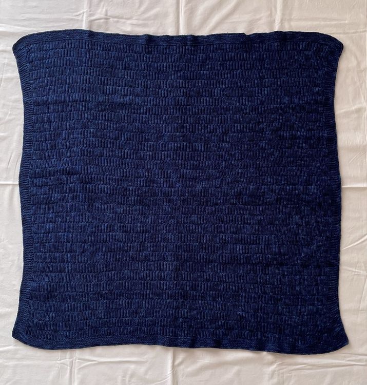 Wolldecke handgestrickt 92 x 98 cm (Gebraucht) in Reiden für CHF 28 ...