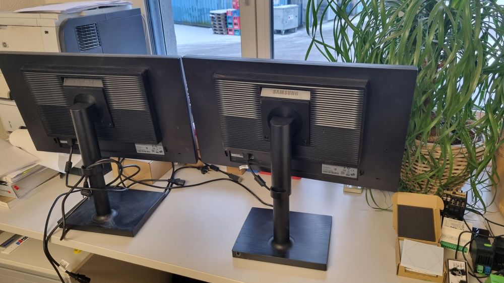2 Monitore Samsung 24 Zoll S24E650 (Gebraucht) in Ballwil für CHF 99 ...