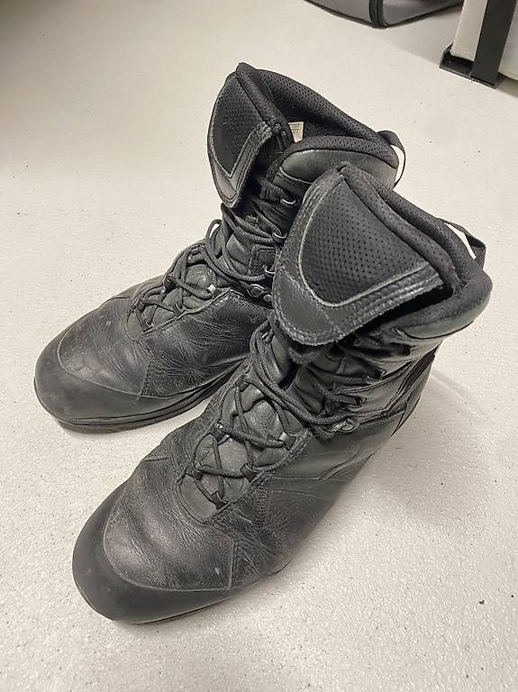 Haix GSG9-X Mid Kampfstiefel gebraucht Grösse 45 (Gebraucht) in Berikon ...