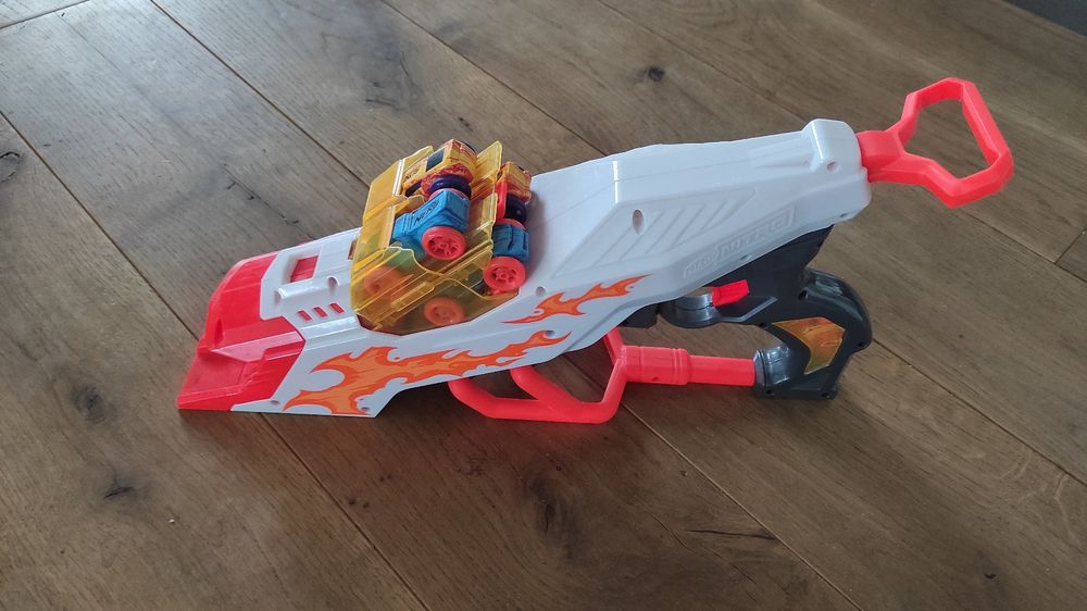 Nerf Nitro Gun mit 4 Smash Foam Cars | Acheter sur Ricardo