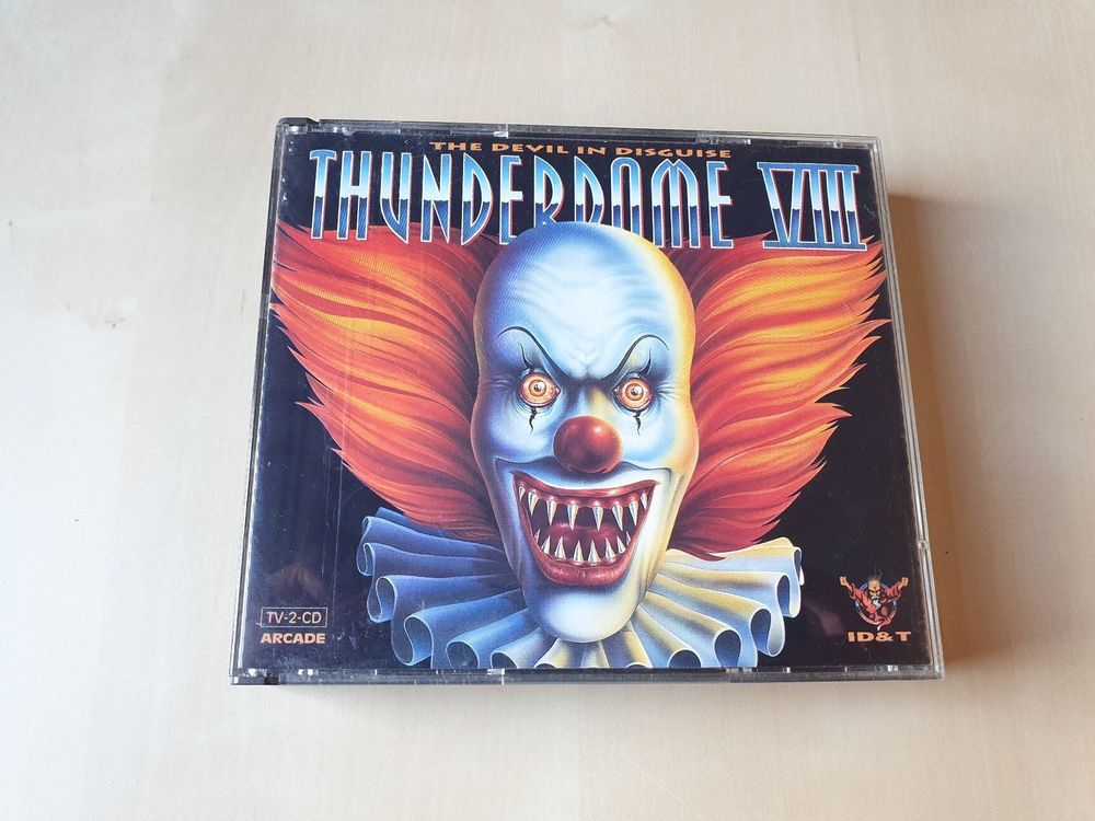 Thunderdome VIII (Gebraucht) in Stansstad für CHF 16.9 – mit Lieferung auf Ricardo kaufen