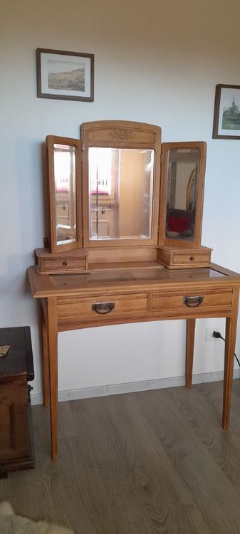 Coiffeuse ancienne en bois avec miroir triptyque (Gebraucht) in Pleigne ...