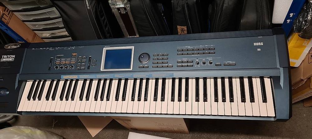 Korg Triton Extreme MUSIC WORKSTATION / SAMPLER (Gebraucht) in ...