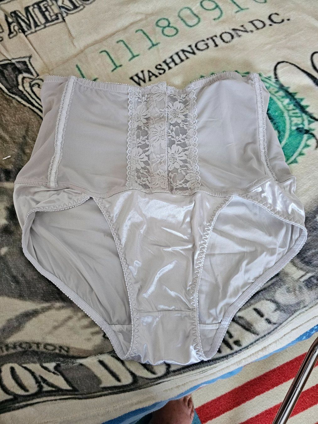 Vintage Taillenformer Miederhose Gr. 48 - Top Zustand! (Gebraucht) in ...