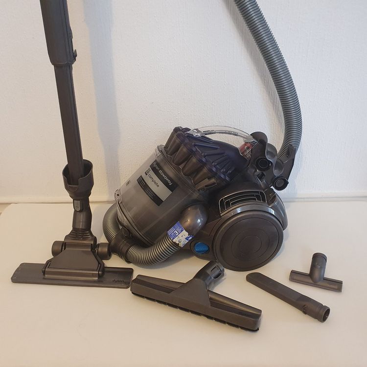 Dyson DC23 stowaway complete | Kaufen auf Ricardo