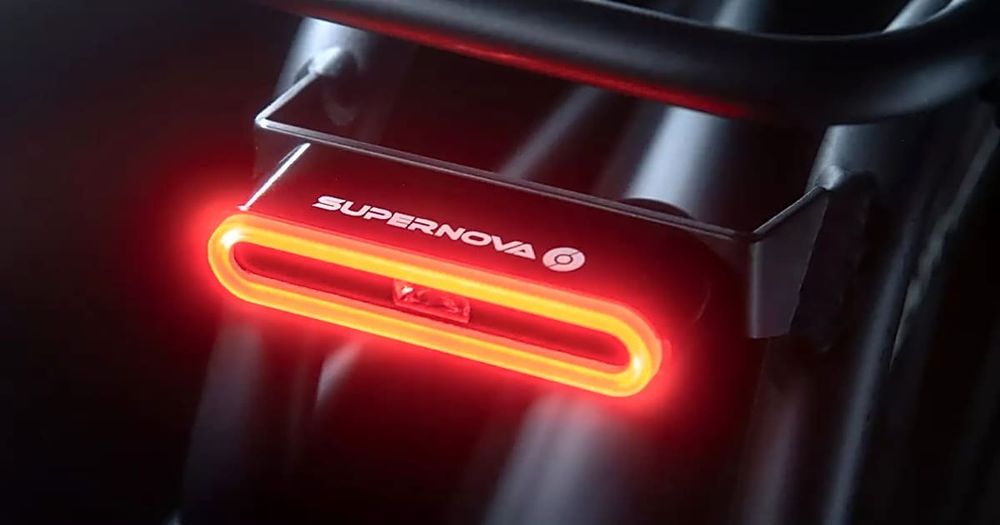 Supernova TL3 PRO - Bremslicht mit Verzögerungssensor (Neu (gemäss ...