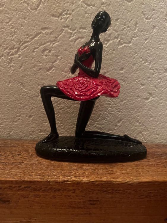 Statuette art déco danseuse Miró collection (Gebraucht) in Bière für CHF 48 – mit Lieferung auf ...