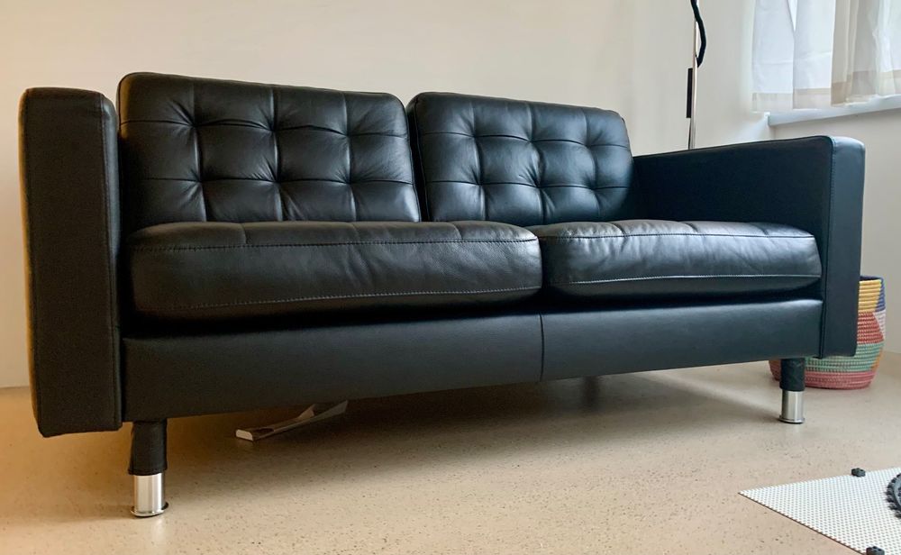 Schwarzes 2er-Ledersofa Landskrona von Ikea | Kaufen auf Ricardo