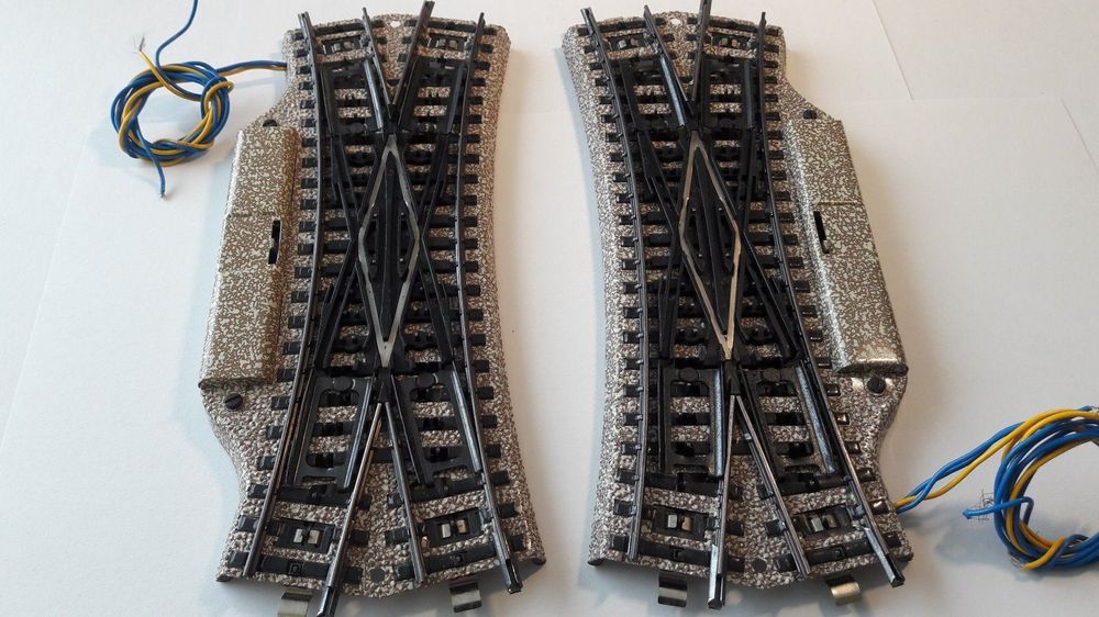 Märklin 2x el Doppelkreuzungsweiche 5207 (Gebraucht) in Neuenegg für CHF 29 – mit Lieferung auf ...