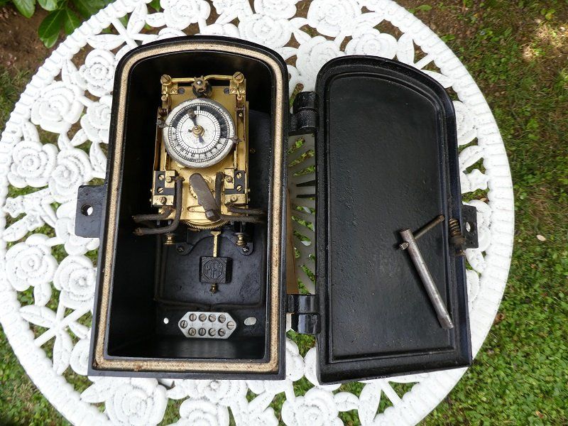 Alte Zeitschaltuhr PFN Uhrwerk Messing (Defekt) in Magden für CHF 17.5 ...