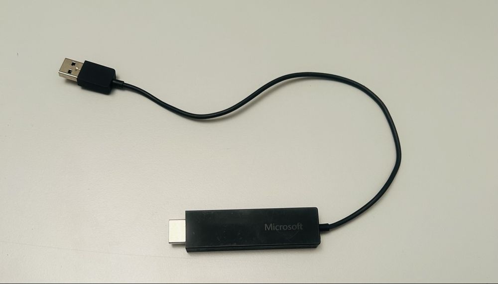 [GUT & GÜNSTIG]: Microsoft Wireless Display Adapter (Neu (gemäss ...