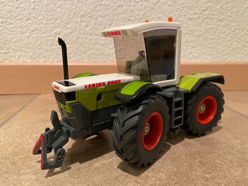 Claas Xerion 2500 (Neu und originalverpackt) in Kreuzlingen für CHF 69 ...
