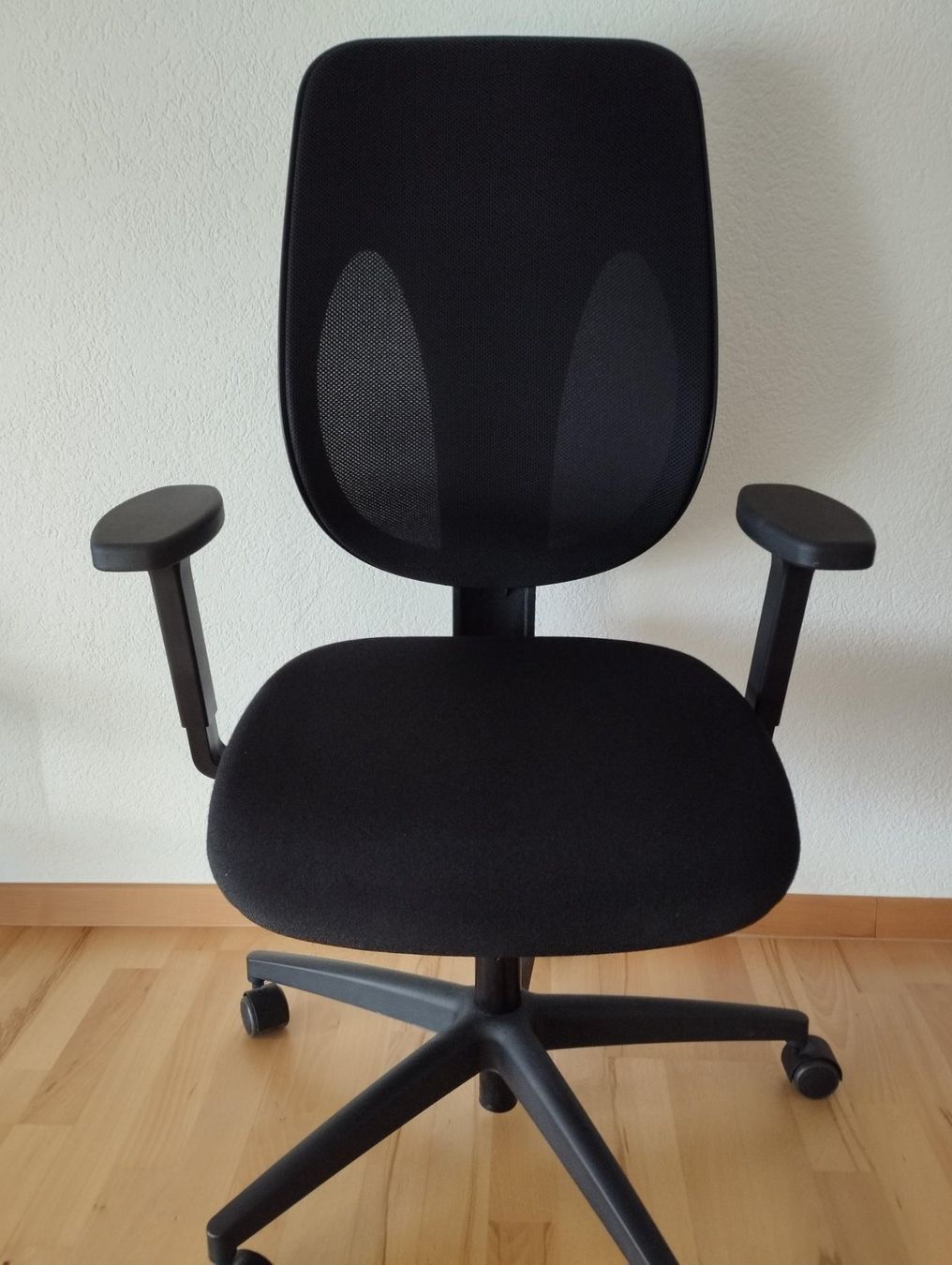 Chaise de bureau Giroflex 353-4529 (D'occasion) à St-Aubin FR pour CHF ...