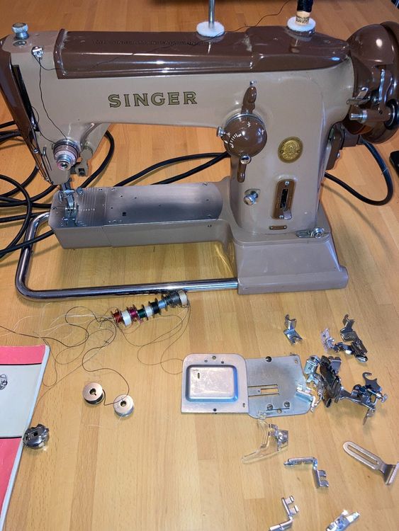 Singer 320K Nähmaschine | Kaufen auf Ricardo