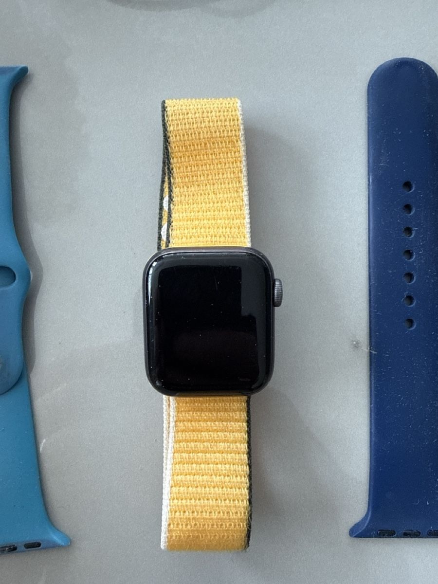 Apple Watch Series 5 - GPS - Space Gray - 40mm - Used (Gebraucht) in ...