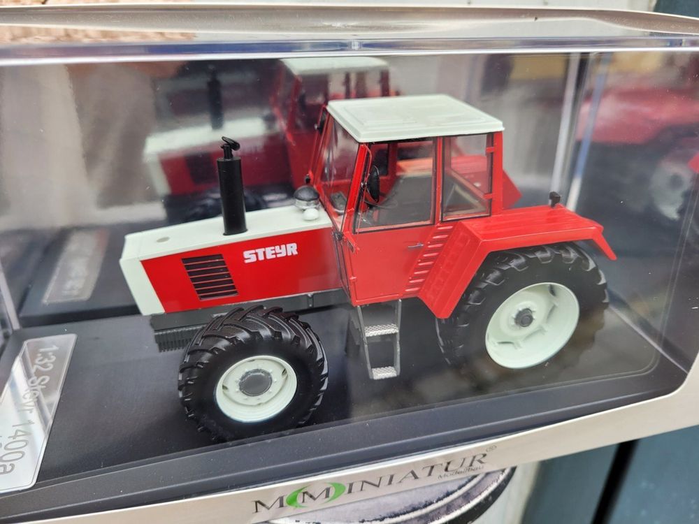 Steyr 1400 Modell 1/32 (Neuf avec emballage d'origine) à Niederbüren ...