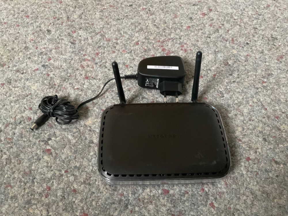 Router Netgear Wireless-N ADSL2 + Modem Router DGN2000 (Gebraucht) in ...