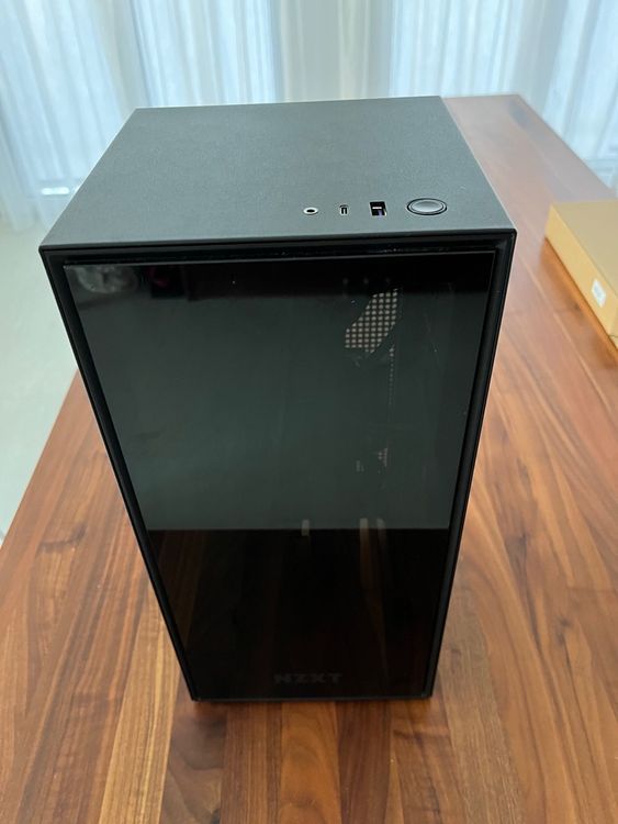 NZXT H1, Mini ITX Gehäuse mit Wasserkühlung und 650 W PSU (Gebraucht ...