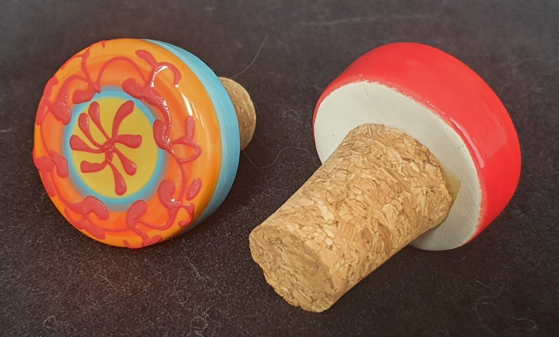 2 Stk. Keramik Flaschen Korken bunt - Mallorca Made (Neu (gemäss ...