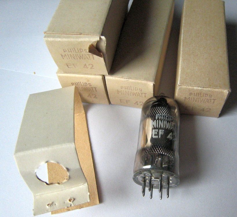 4 Röhren / Radioröhren EF42 / HF62 (Pentode), Philips (Neu und originalverpackt) in Biel/Bienne ...