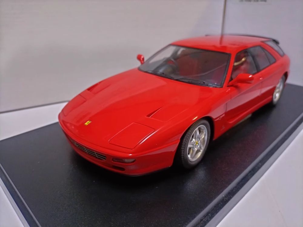 FERRARI 465 PININFARINA VENICE SHOOTINGBRAKE 1993 1:18 MATRX (Neu und ...