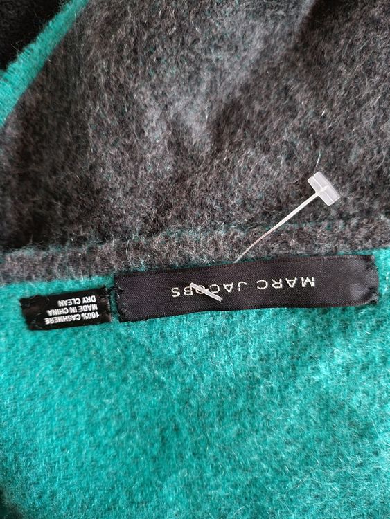 Écharpe Marc Jacobs 100% Cachemire – Hiver Chaud Chic (trou) (D ...