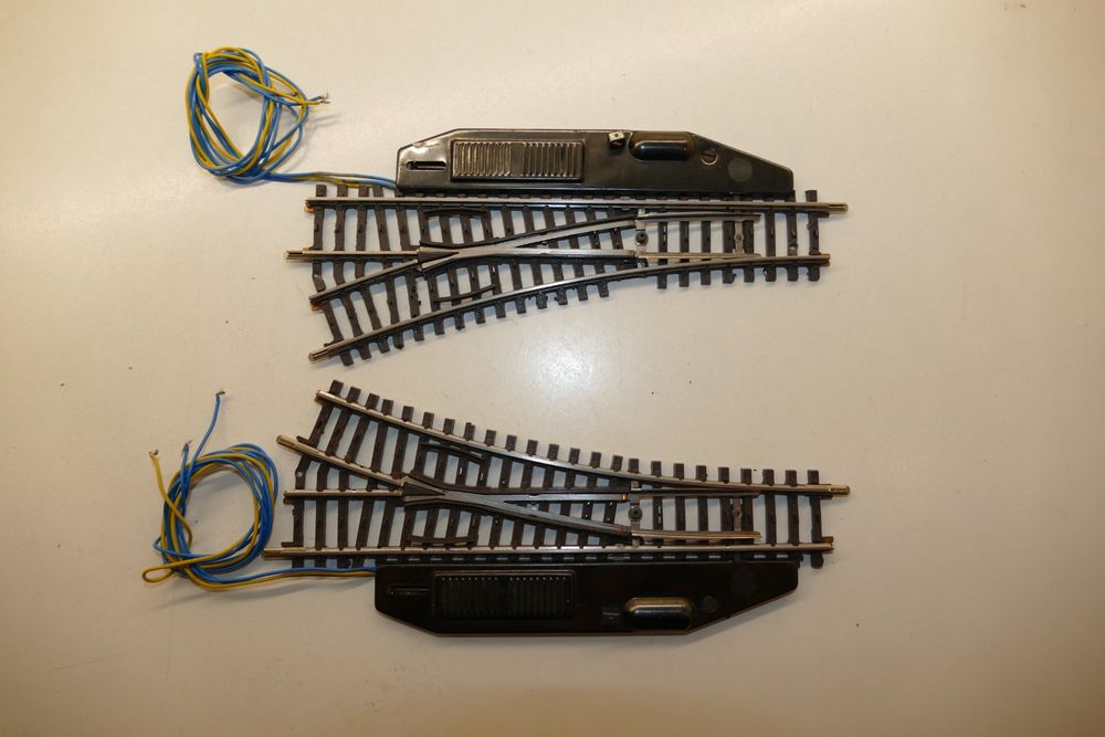 Märklin H0: K-Gleis Weichenpaar (K.Nr. 2261) Einheit 3 | Kaufen auf Ricardo