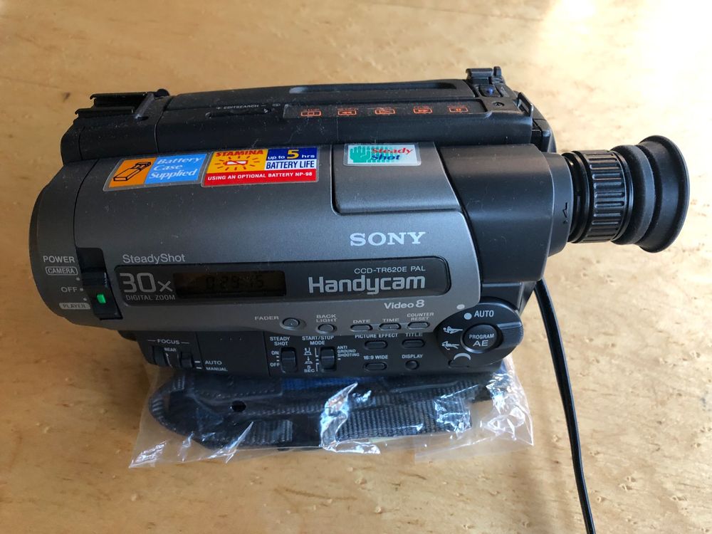 Video-8 Camera Recorder Sony CCD-TR620E (Gebraucht) in Unterstammheim ...