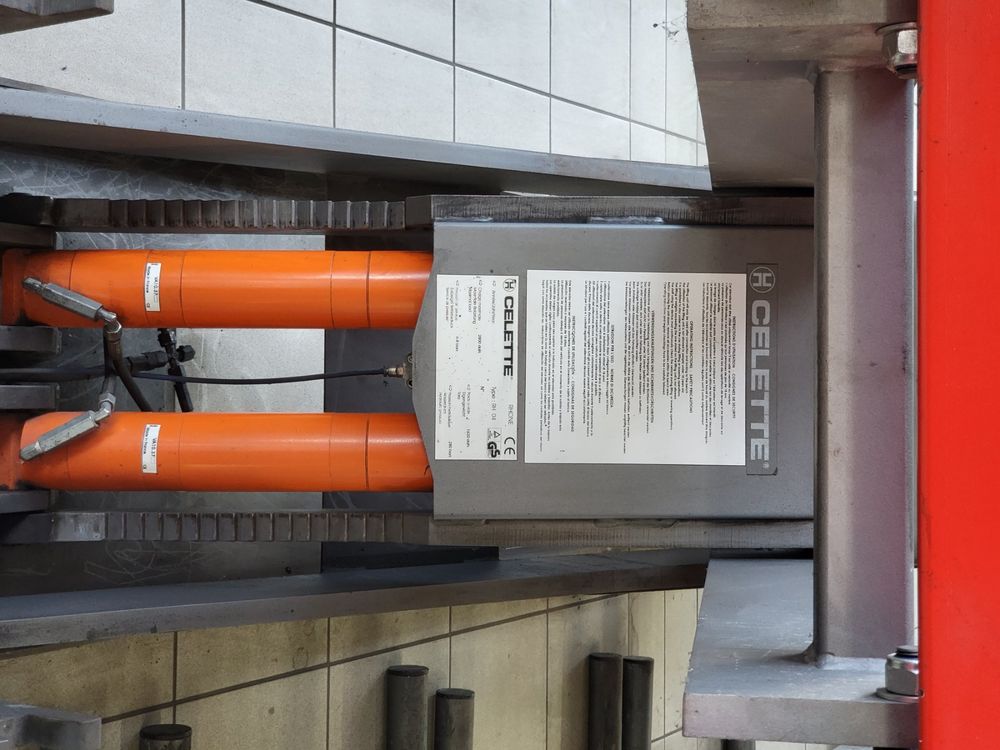 Celette Richtbank mit Lift (Werkstatteinrichtung) | Kaufen auf Ricardo
