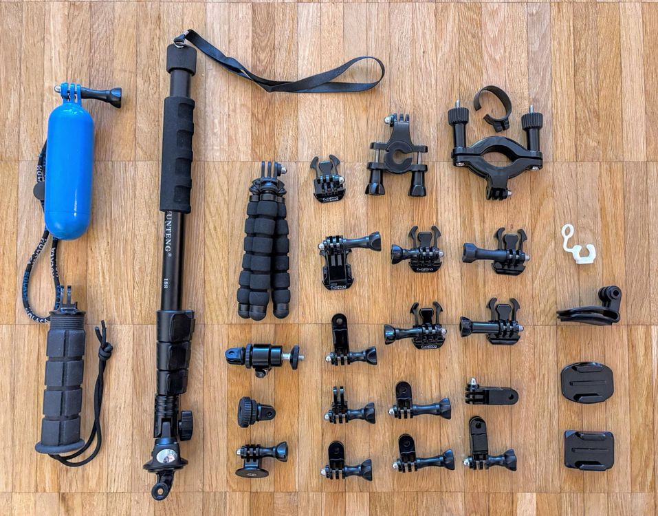 25 GoPro Halterungen Adapter für Velo, Mountainbike, Stative (Gebraucht) in Zürich für CHF 39 ...