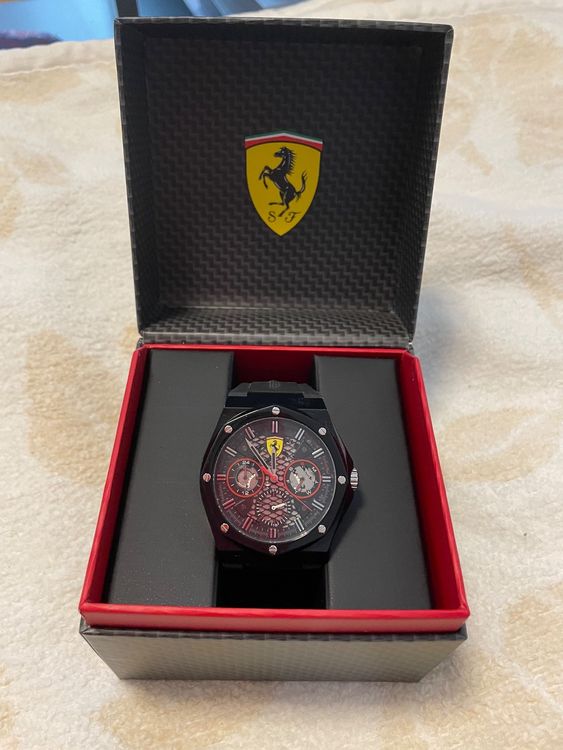 Ferrari Uhr (Neu und originalverpackt) in Rüti ZH für CHF 61 – mit Lieferung auf Ricardo kaufen