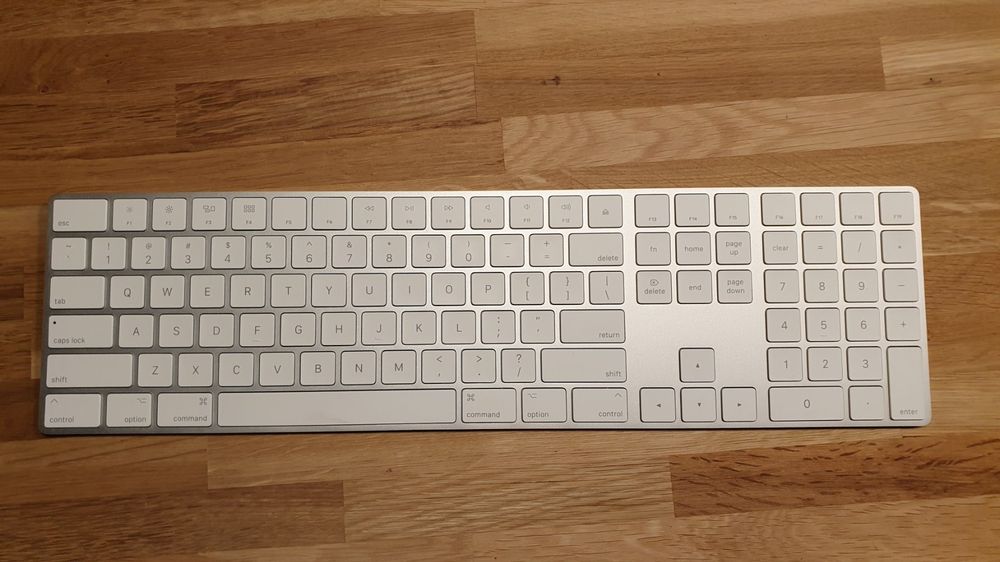 Apple Magic Keyboard mit Zahlenblock US-Layout (Gebraucht) in Bülach ...