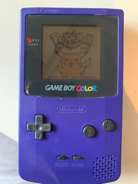 Nintendo Color mit Pokemon Gelb | Kaufen auf Ricardo