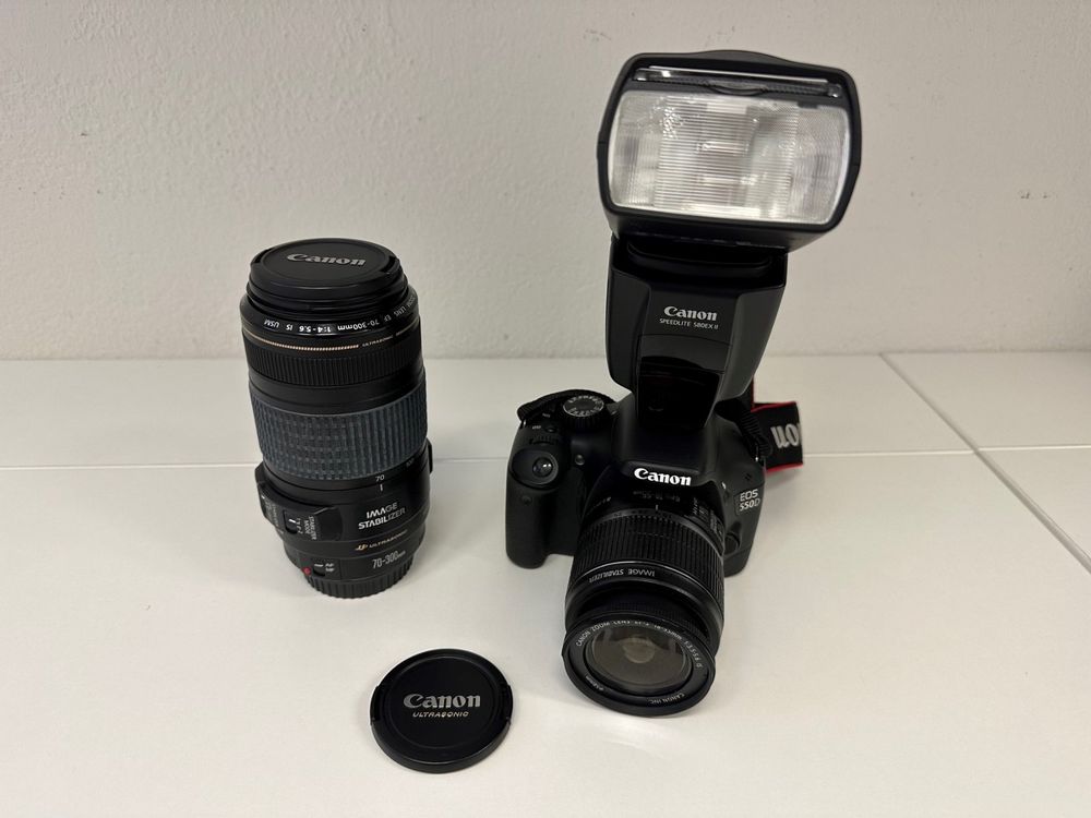 CANON EOS 550D - 18 - 55mm / 70 -300mm / Blitz - Kompletset (Gebraucht ...