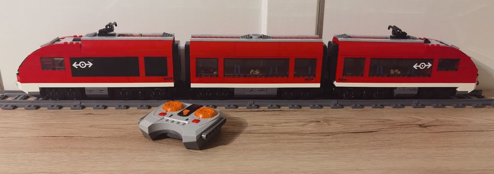 Lego City Regio rot Zug 7938 nur der Zug (Gebraucht) in Glarus für CHF ...