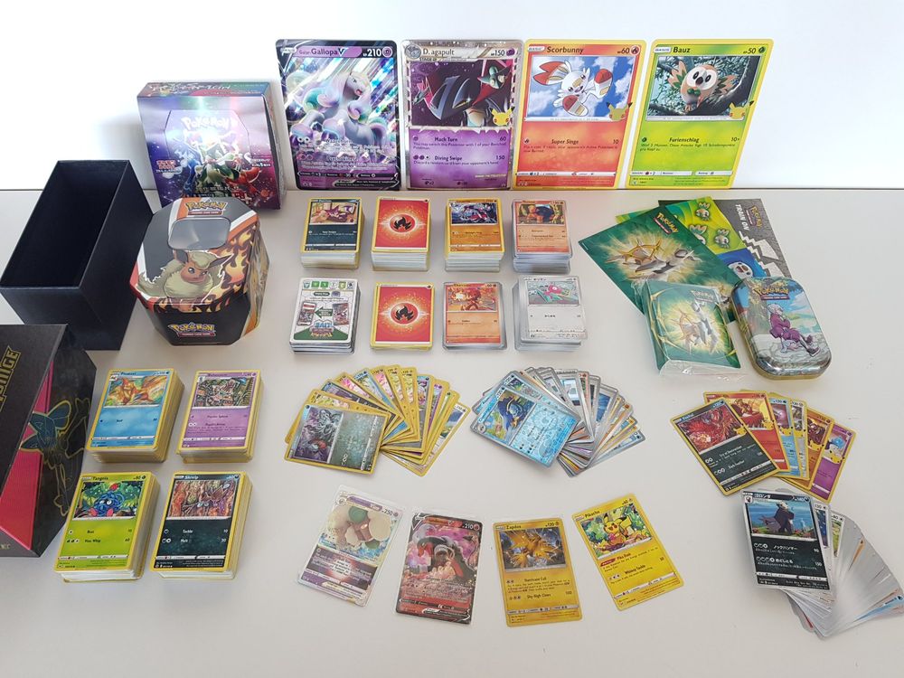 Pokémon XL Sammlung mit 1000+ Karten und Sammlerobjekten (Gebraucht) in Bassersdorf für CHF 89 ...