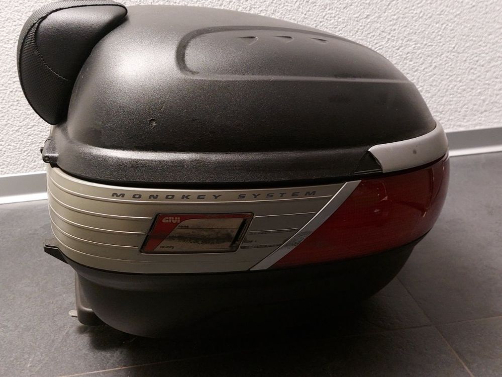 Top Case GIVI Maxia Monokey System (Gebraucht) in Knonau für CHF 50 – nur Abholung auf Ricardo ...