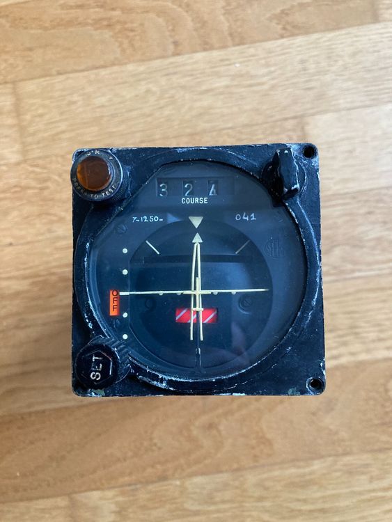 KLM Flugzeug Cockpit Abweichungsanzeige (Defekt) in Kloten für CHF 40 ...