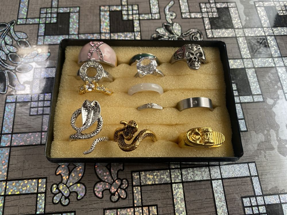 Ringe (Gebraucht) in Horw für CHF 12.5 – mit Lieferung auf Ricardo kaufen