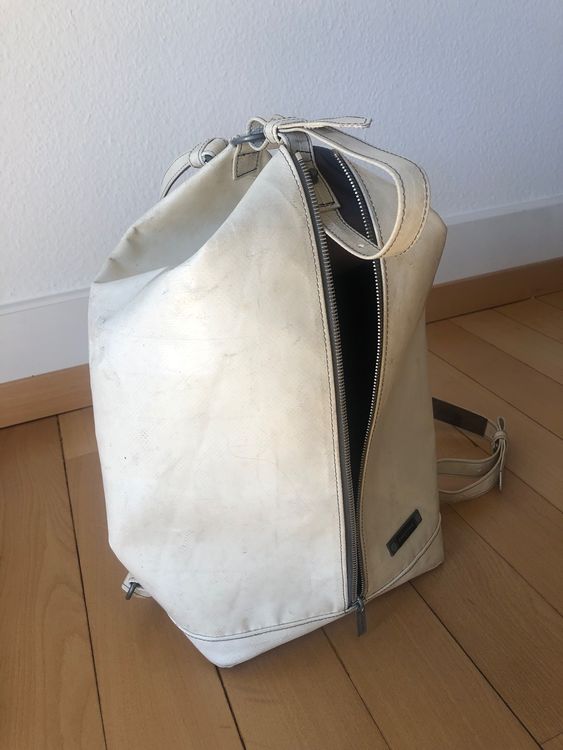 Freitag Rucksack Woolf R123 (Gebraucht) in Zürich für CHF 240 – mit Lieferung auf Ricardo kaufen